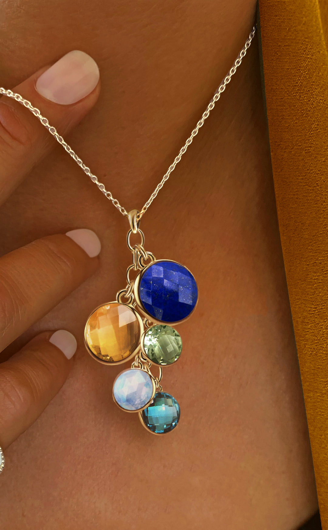 Les Petites Précieuses | Refined and precious costume jewelry